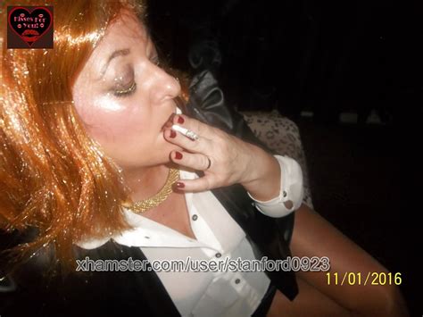 MILF GIVES BLOWJOB Pics XHamster