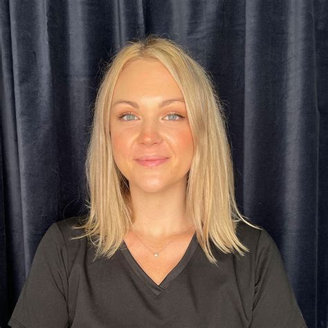 Sarah Watson Expert Esthetician Sunflower Spa