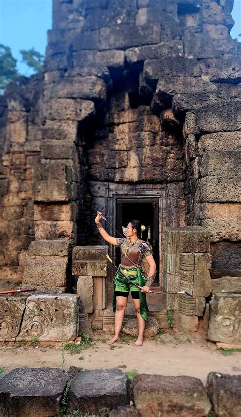 កីឡាការិនីឆ្នើម ស្រួង ភាវី គ្រងឈុតមេទ័ពស្រីសម័យអង្គរ ឃើញហើយពិតជាមិនសរសើរមិនបាន គឺអង់អាចណាស់