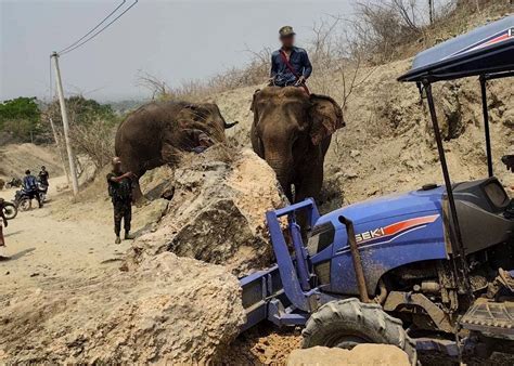စစ်ကိုင်းတိုင်းအတွင်း ငလျင်ဘေးဒဏ်ကြောင့် လမ်းပျက်စီးပိတ်ဆို့မှုများကို အမျိုးသားညီညွတ်ရေးအစိုးရ