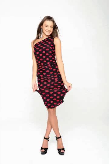 Dressed Undressed Scrolller