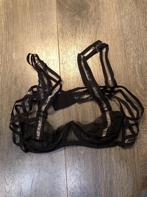 Бюстгальтер — ціна 150 грн у каталозі Бюстгальтери Купити жіночі речі за доступною ціною на Шафі