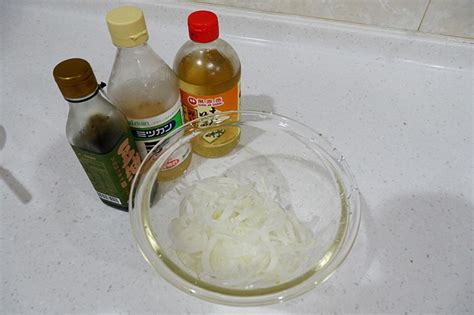 食譜看過來鮪魚洋蔥沙拉 信傳媒