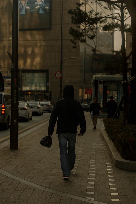 광주광역시의 10년간 전체 및 자치구별 인구수 변화 흥미로운 데이터 분석