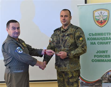 📌 Днес 6 ноември подполковник Генчо Генев беше повишен във военно звание полковник и