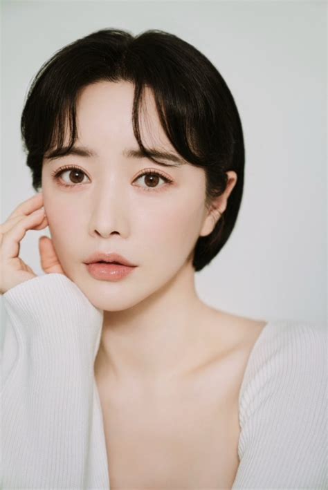 홍수아 이렇게 예뻤나 눈을 뗄 수 없는 무결점 비주얼