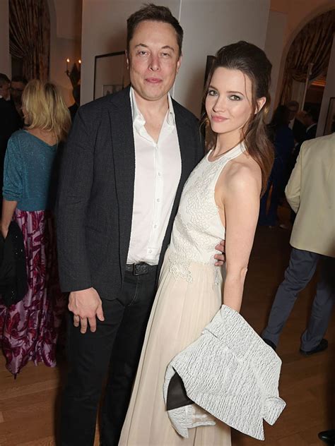 Elon Musks Ex Wife Talulah Riley Marries Thomas Brodie Sangster In Romantic Country Wedding