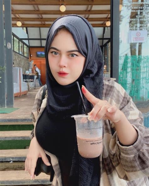 Pin Oleh Mefurious Di My Saves Model Pakaian Hijab Model Pakaian Hijab