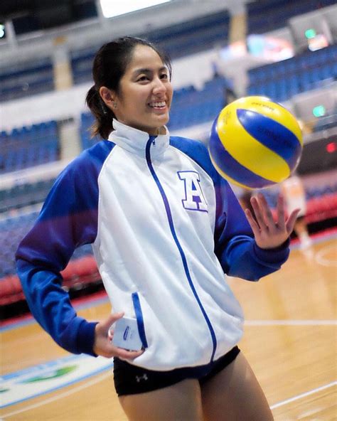 Gretchen Ho On Twitter Girl Train Tv Host Bare Face