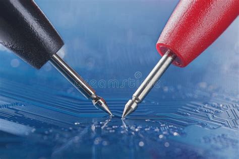 Measuring Electronic Signal From Component On The Pcb Electronics Repair And Digital Technology