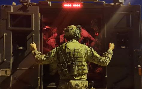 Fbi Special Weapons And Tactics Swat — Fbi