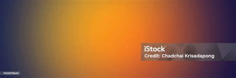 추상 그라디언트 색상 배경입니다 오렌지 색상은 진한 파란색 배경에 노란색과 혼합됩니다 그래픽 디자인 배너 포스터의 배경색 색상 트렌드 2023 0명에 대한 스톡 사진 및