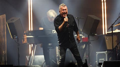 Cold Chisel Sydney Review Jimmy Barnes Gives One Of Best Shows In