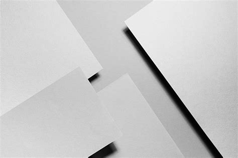 밝은 회색 콘트라스트 추상 기하학적 배경과 플라이 사각형 표면 줄무늬 모서리 하드 라이트의 선 카드 포스터 전단지 텍스트 상단보기를위한 풍부한 최소한의 비즈니스 스타일의