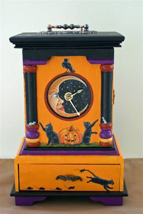 Pin By Kathy Thomas On Clocks Halloween Folk Art Halloween Clock