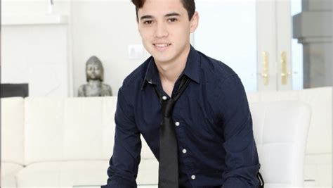Juan El Caballo Loco Inks Exclusive Deal With Oc Modeling For