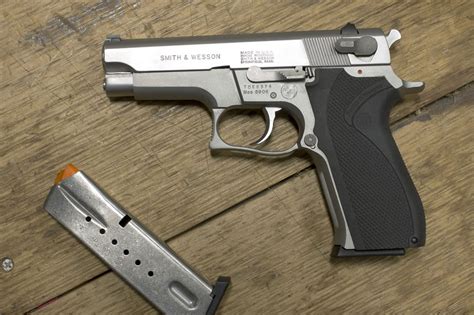 Smith And Wesson 5906 9mm Police Trade Pistols With 3 Mags And Original