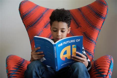 18000 Boy Reading Habits Pictures