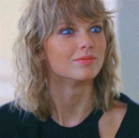 Garbanė Gaba adlı kullanıcının Tay panosundaki Pin