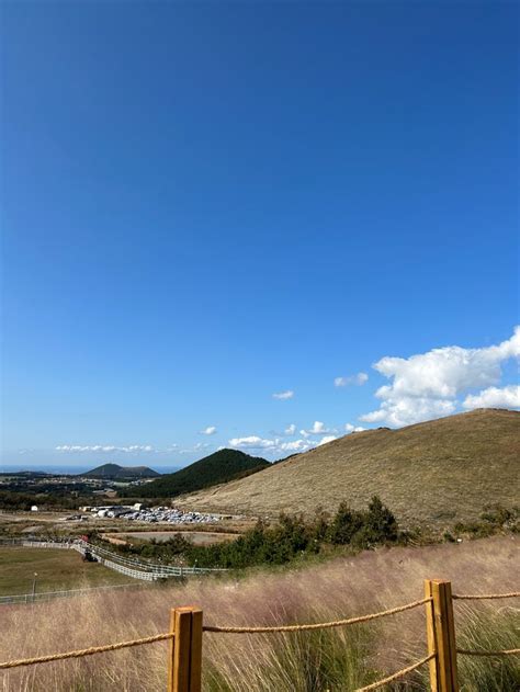 해찬이는 도영이랑 제주도에 갔어요 Natural Landmarks Nct Scenery