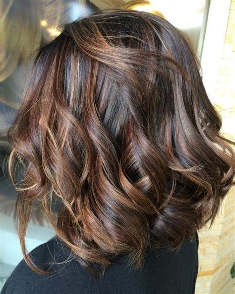50 Gorgeous Wavy Bob Hairstyles With An Extra Touch Of Femininity Artofit