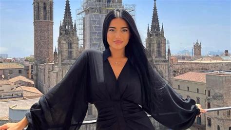 „2 მანქანა დამეჯახა ანანო სახელაშვილი ავარიაში მოყვა