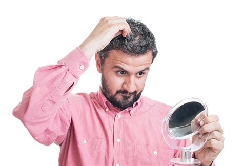 Можно ли мужчине красить седые волосы