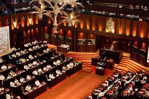 ආණ්ඩුවට අද පාර්ලිමේන්තුවේ 113ක බහුතරය අහිමි වීමේ දැඩි අවදානමක් Lnw Sinhala