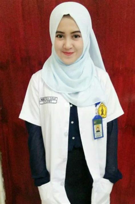 Dokter Cantik Berhijab Id