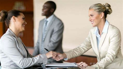 4 Karakteristik Pelayanan Prima