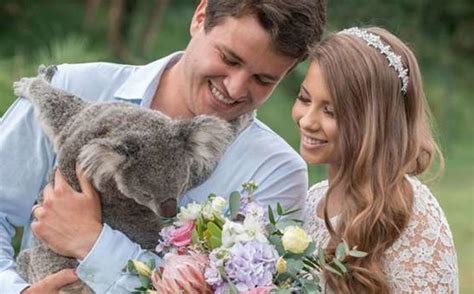 Bindi Irwin Left In Tears Over Artists Stunning Wedding Portrait