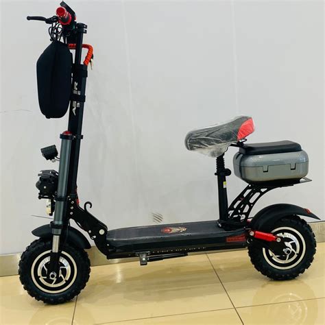 اسکوتر برقی صندلی دار