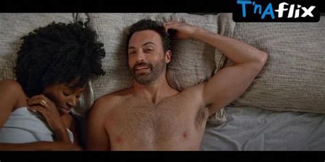 Alexandra Daddario Lesbian Scene In Why Women Kill Tnaflix Com