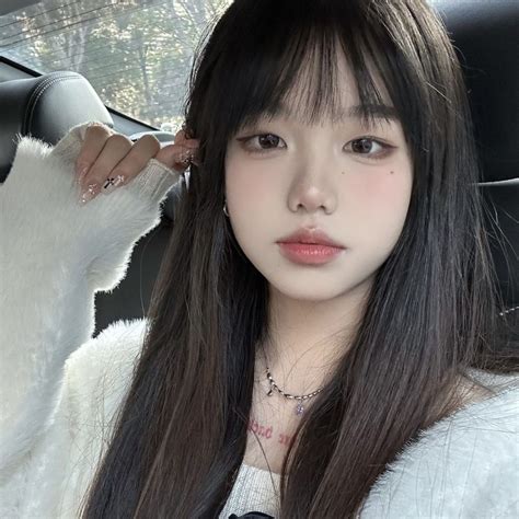 Cute Korean Korean Girl Sunset Iphone Wallpaper Hair Beauty Making