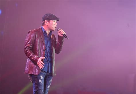 华语金曲奖颁奖盛典 赵传华语音乐杰出贡献奖实至名归 凤凰网娱乐 凤凰网
