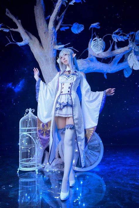 Emilia Re Zero Cosplay By Himeking Anime Amino