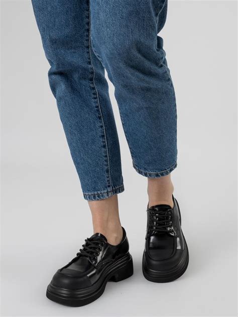 Туфлі жіночі чорні на шнурках 2419т — ціна 2195 грн у каталозі Туфлі Купити жіночі речі за