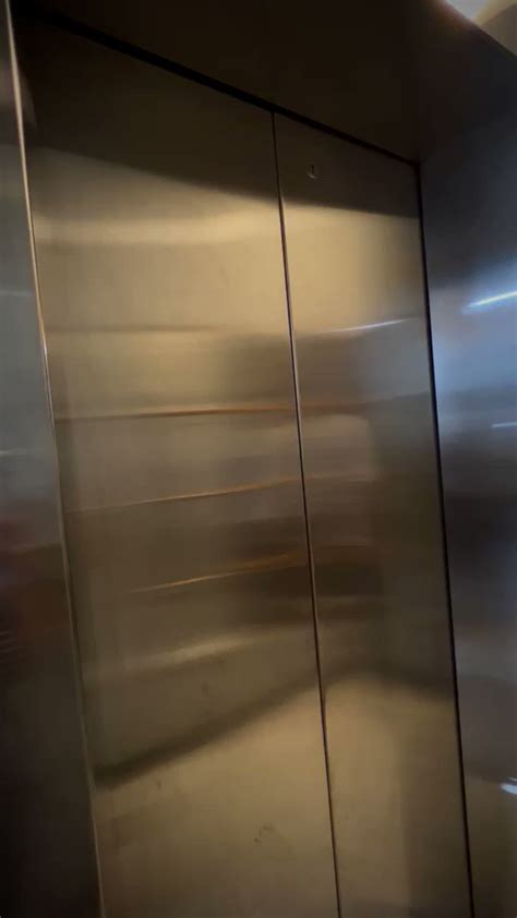 อาร์ นา ฐา ♡ On Twitter ขอแนบคลิปที่เพื่อนคุยกับผี คืนนี้มันก็ยังนอนห้องเดิม ไม่ยอมย้าย บอกว่า