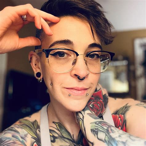 Tattoo Artist Sara Bell Richmond Usa Inkppl