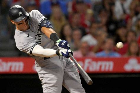 Yankees Aaron Judge Reaches Second 50 Homer Season Against Angels Au