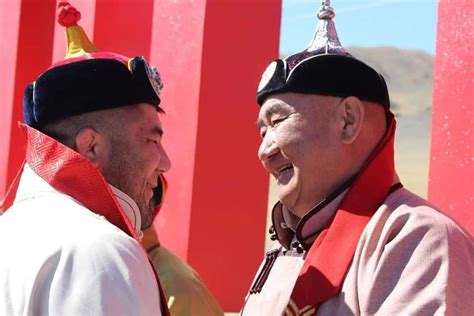 Улсын заан Б Серик нутагтаа очжээ