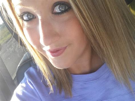 සැමියාව මත්කර සිසුවෙකු සමග යහන්ගතවුනු ගුරුවරියකට වෙච්ච වැඩේ Photos Teacher Gets 2 Years For