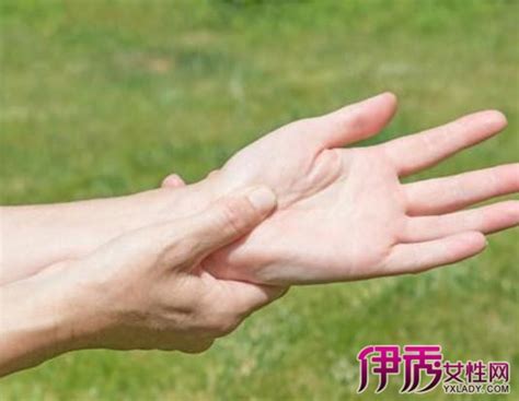 睡觉手脚发麻是怎么回事 女性夜间睡觉手发麻 随意云