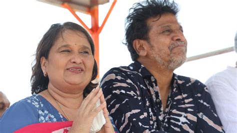 ಗೀತಾ ಗೆಲುವು ಟ್ರಾಕ್ಟರ್ ಪಣಕ್ಕಿಟ್ಟ ವಿಜಯೇಂದ್ರ ತವರು ಕ್ಷೇತ್ರದ ರೈತ Betting