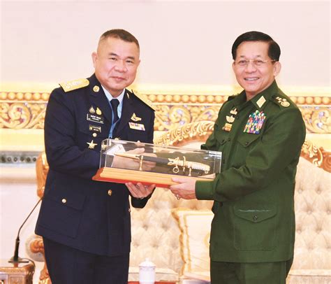 နိုင်ငံတော်စီမံအုပ်ချုပ်ရေးကောင်စီဥက္ကဋ္ဌ တပ်မတော်ကာကွယ်ရေးဦးစီးချုပ