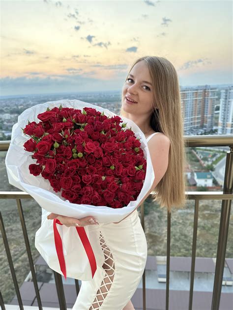 Very Beautiful Bouquet But I Dont Know Yet From Whom R Redheadbeauties