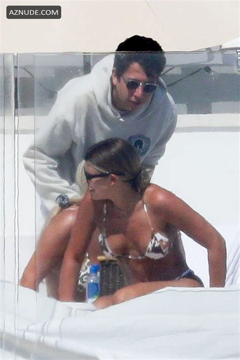 Sofia Richie Shows Off Her Curves While Out Soaking Up The Sun On A Balcony In Malibu AZNude