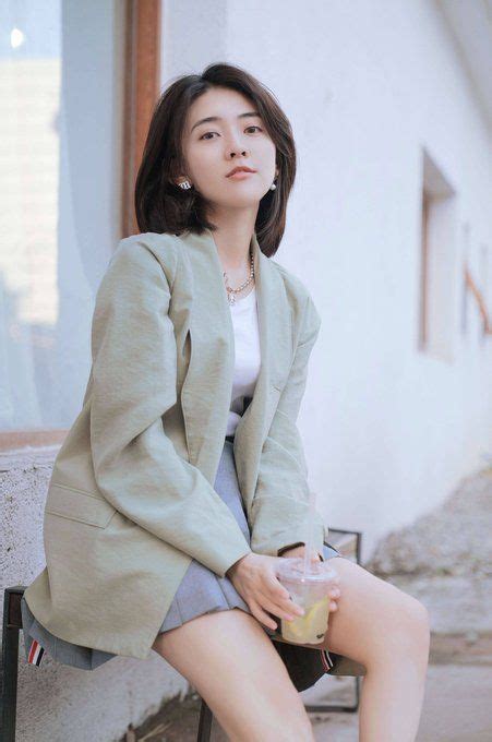 Liang Jie Beautiful Chinese Actress Ropa De Invierno Mujer Ropa De Invierno Ropa