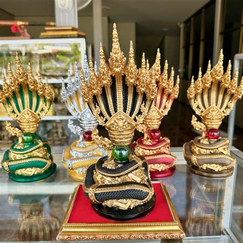 พญานาค7เศียร มวลสารแร่เหล็กน้ำพี้ สูง10นิ้ว พญานาค4ตระกูล แถมฟรีฐานรอง Shopee Thailand