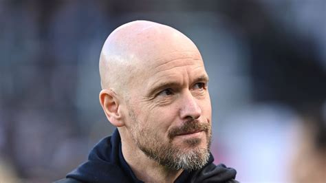 Тен Хаг Искаме да спечелим всеки мач и всеки турнир не можем да избираме